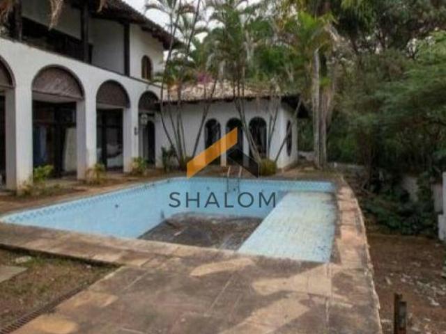 Casa com grande potencial no Morumbi