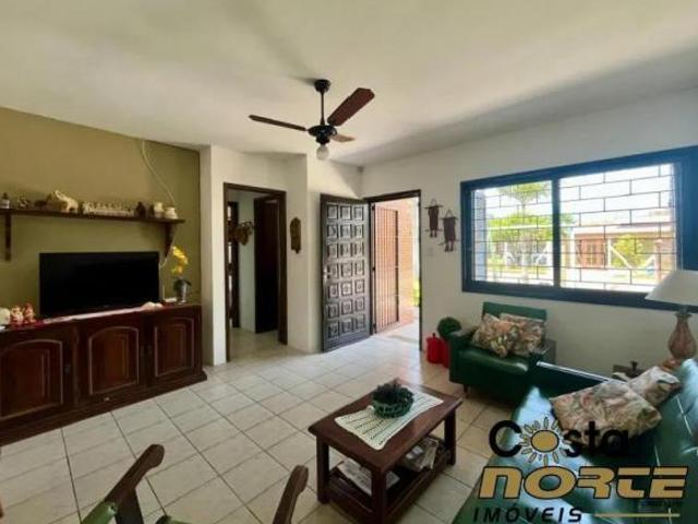 Casa Com Laje e Próximo do Mar em Tramandaí