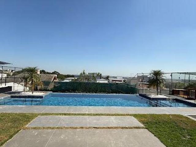 Casa com linda vista e sauna, com 4 dormitórios à venda, 400 m² por R$ 5.500.000 Condomínio Xapada