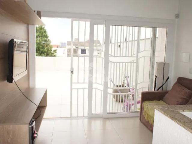 Casa com linda vista, em canoas!