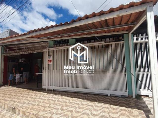 Casa com Loja 4 Quartos 3 Vagas 190m² Box em Blindex