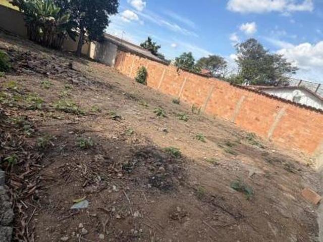 CASA COM LOTE DE 1080,00M2