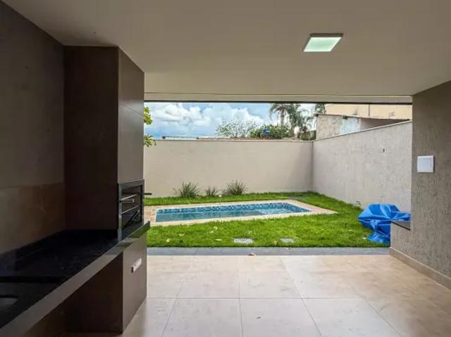 Casa com lote de 447 m² no Bairro Independência em Aparecida de Goiânia/GO