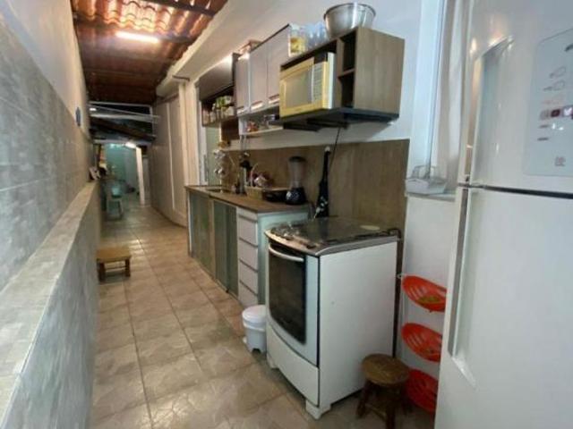 casa com mais 2 moradias