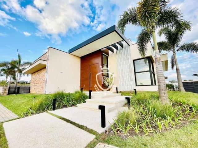 Casa com metragem maior de esquina, com 4 dormitórios à venda, 331 m² por R$ 3.500.000 Condomínio