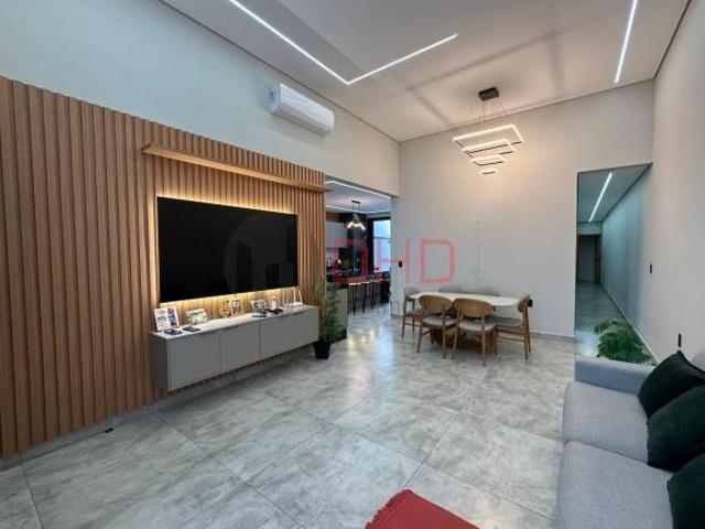 Casa com móveis planejados Reserva Ipanema