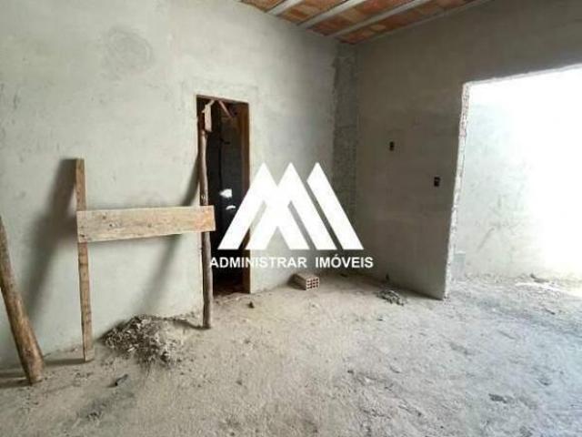 Casa com ótima localização á venda em Igarapé MG!