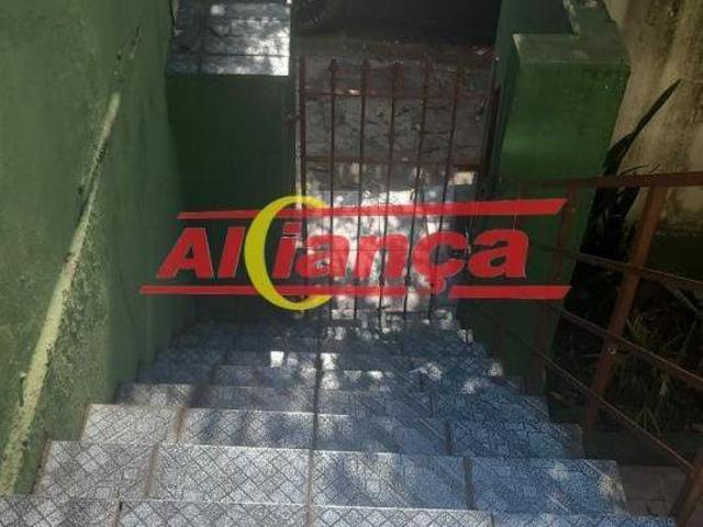 Casa com ótima localização