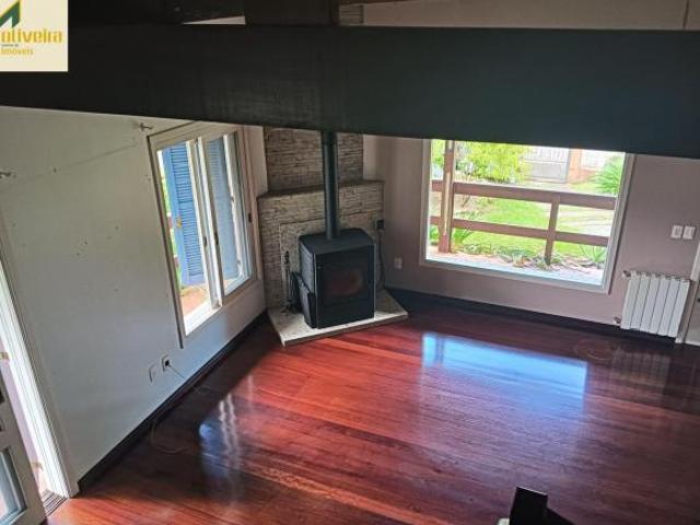 Casa com ótimo terreno em rua sem saída!