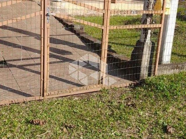 Casa com pátio, 2 dormitórios a venda no Parque dos Anjos próximo a Prometeon. e a Quantum