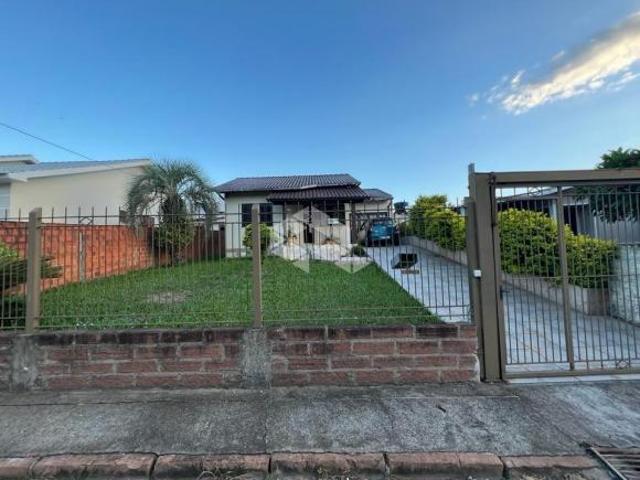Casa com pátio amplo