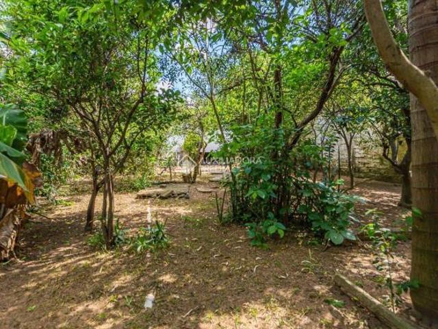 CASA COM PÁTIO NO BAIRRO VILA IPIRANGA EM PORTO ALEGRE