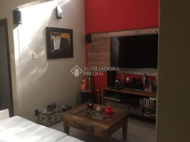 CASA COM PERFIL COMERCIAL BAIRRO AZENHA
