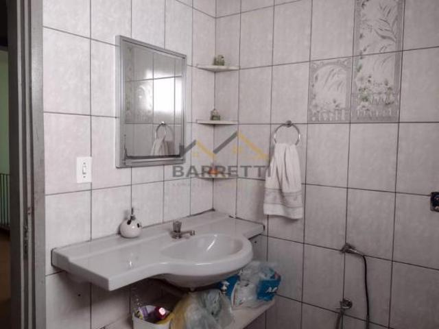 Casa com perfil para comercial na vIla Rezende com 230 m²