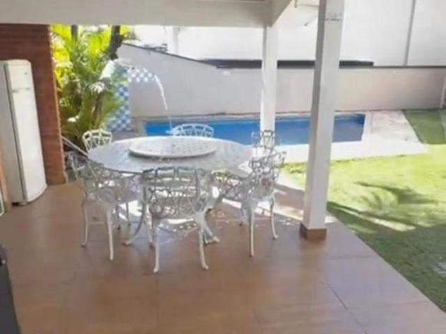 CASA COM PISCINA MELHOR CONDOMÍNIO ARUJÁ 4 DORMS C/ SUÍTES
