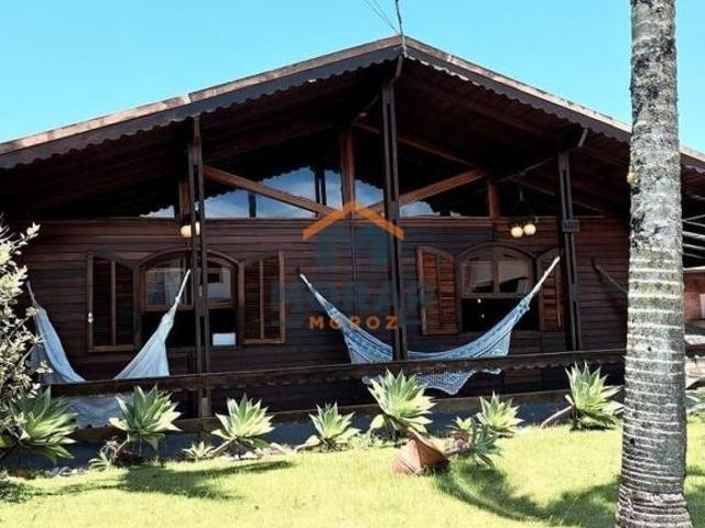 Casa com piscina na praia alto padrão Porto Fino