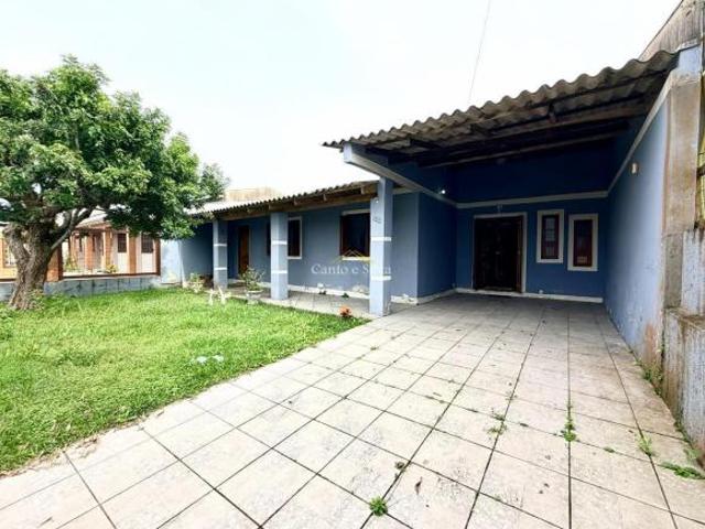 Casa com piscina na praia de Atlântida Sul