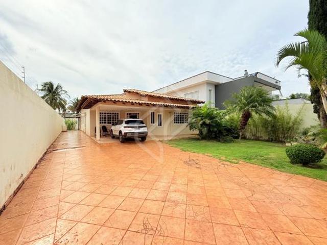 CASA COM PISCINA NA RUA 4 VICENTE PIRES