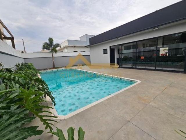 Casa com piscina Ninho Verde I Porangaba SP