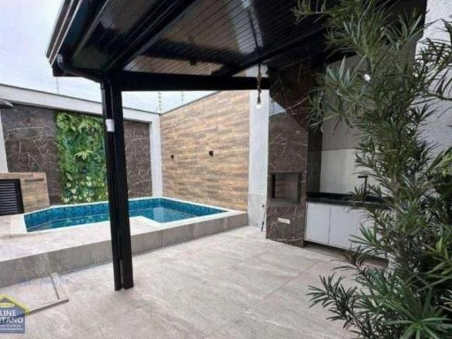 Casa com Piscina no Maracanã Praia Grande, SP