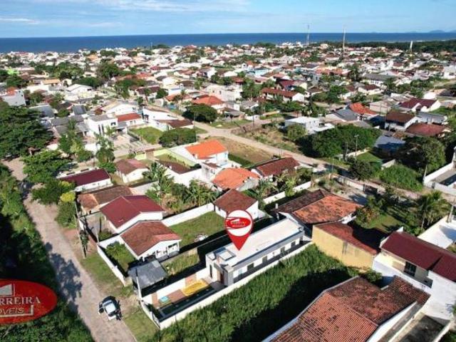 Casa com Piscina no Nereidas