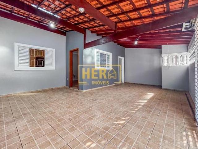 Casa com Piscina no bairro Jardim Nova Tuiuty em Itupeva/ SP