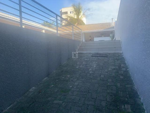 Casa com piscina no bairro Jardim Simus Sorocaba