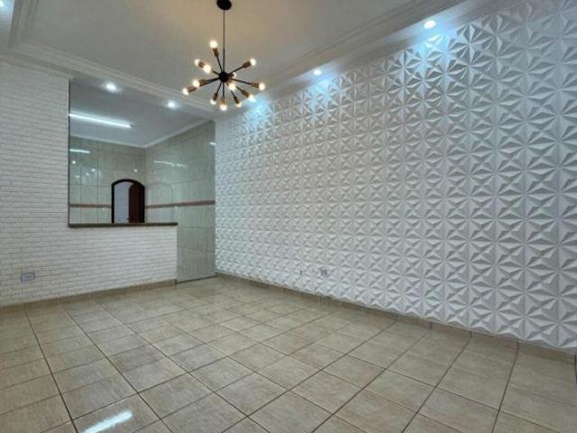 Casa com piscina, no caiçara, perto do mar, qualidade de vida e localização privilegiada!