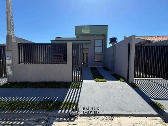 Casa com piscina no Caravelas