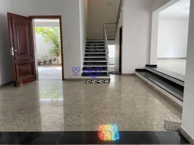 Casa com piscina no Condomínio Gramado Granja Viana