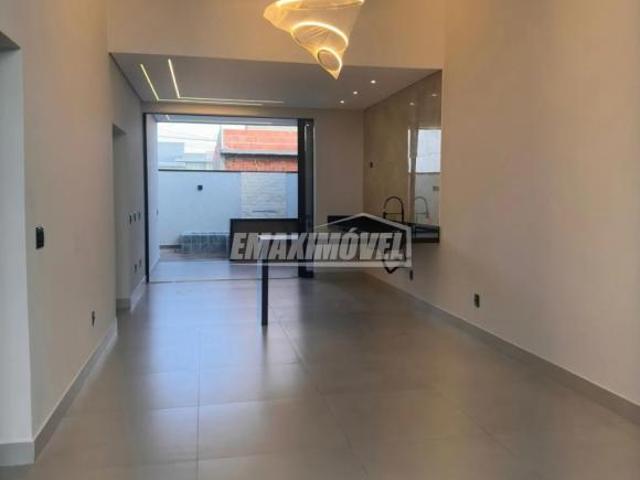 Casa com piscina no Condomínio Horto Florestal Villagio Sorocaba SP