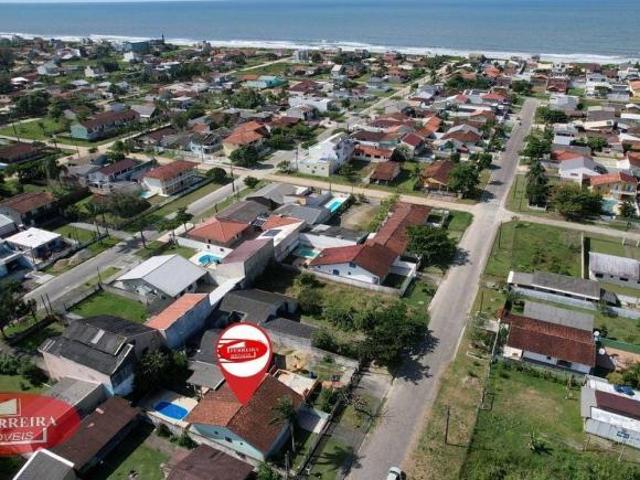 Casa com Piscina no Coroados