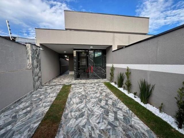 Casa com Piscina no Jardim das Palmeiras – 3 Dormitórios, Suíte e Apenas 500 Metros da Praia