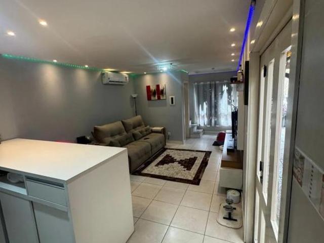 Casa com piscina no Jardim Itu!