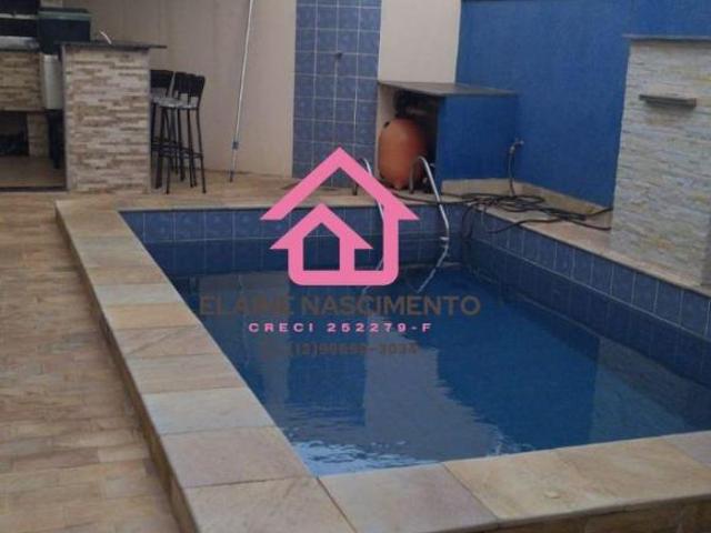Casa com piscina no Jardim Ouro Verde