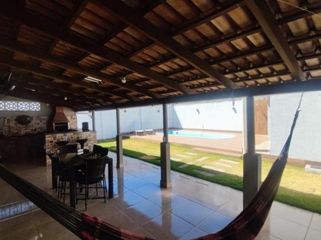 Casa com Piscina no Parque Anhanguera / 3 Quartos / 1 suíte / Área Gourmet / 260m²
