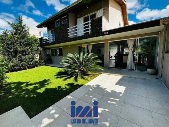 Casa com piscina Atami Sul