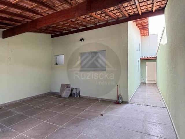 Casa com piscina a 200m do mar Praia de Mongaguá litoral sul de SP