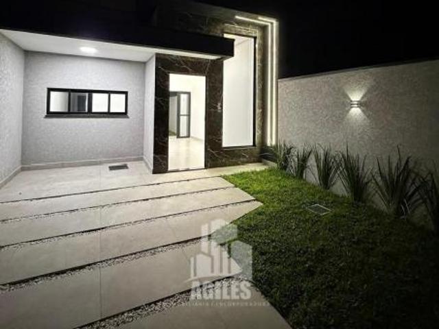 Casa com piscina a 270mts do mar, em Matinhos