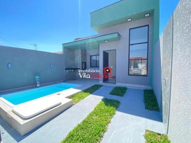 Casa com piscina a 2 quadras do mar em Matinhos