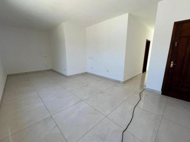 CASA COM PISCINA A 300M DO MAR – CONFORTO E SOFISTICAÇÃO NO JARDIM