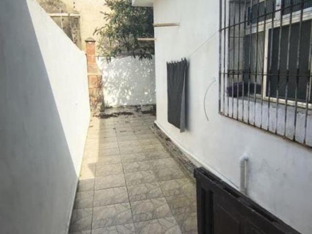 Casa com piscina à 300m do mar, lote inteiro no bairro Regina em Itanhaém SP