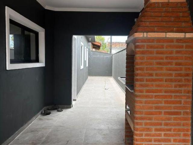 Casa com Piscina a 800 metros da Praia do Cibratel em Itanhaém