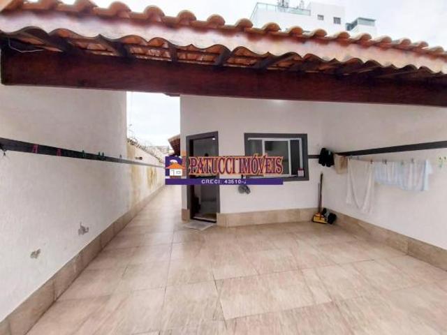 Casa com Piscina a Apenas 120 Metros do Mar no Itaóca – Mongaguá/SP