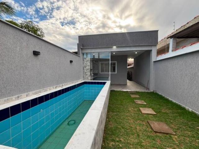 Casa com Piscina a Apenas 600 Metros da Praia em Itanhaém