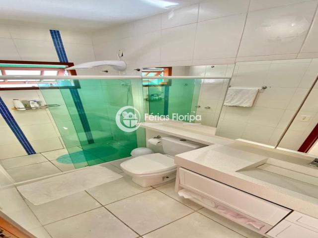 Casa com Piscina a Passos da Praia Morro das Pedras