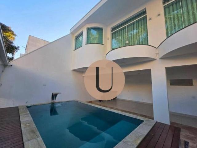 Casa com piscina à venda 2 quartos sendo 1 suíte Bairro Jardim Santo André SP