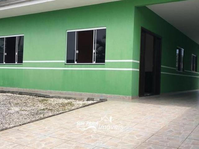 Casa com Piscina á venda em Guaratuba