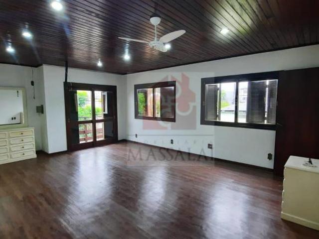Casa com piscina a venda em Ipanema