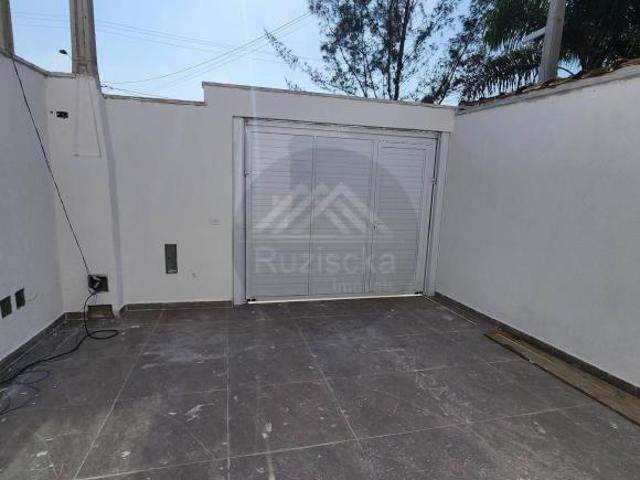 CASA COM PISCINA Á VENDA EM ITANHAÉM/SP